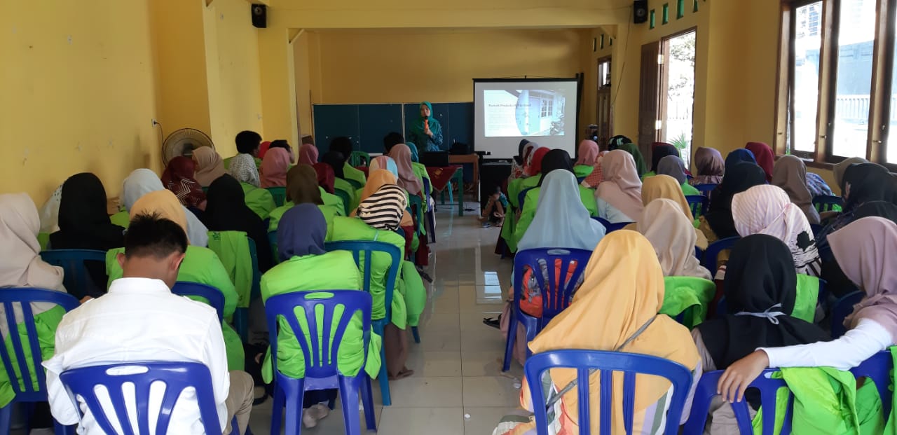 KULIAH KERJA LAPANGAN (KKL) MAHASISWA PENDIDIKAN KIMIA UIN WALISONGO ...