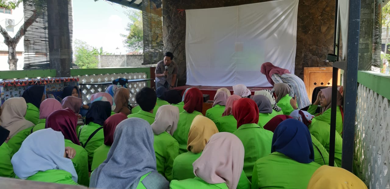 KULIAH KERJA LAPANGAN (KKL) MAHASISWA PENDIDIKAN KIMIA UIN WALISONGO ...